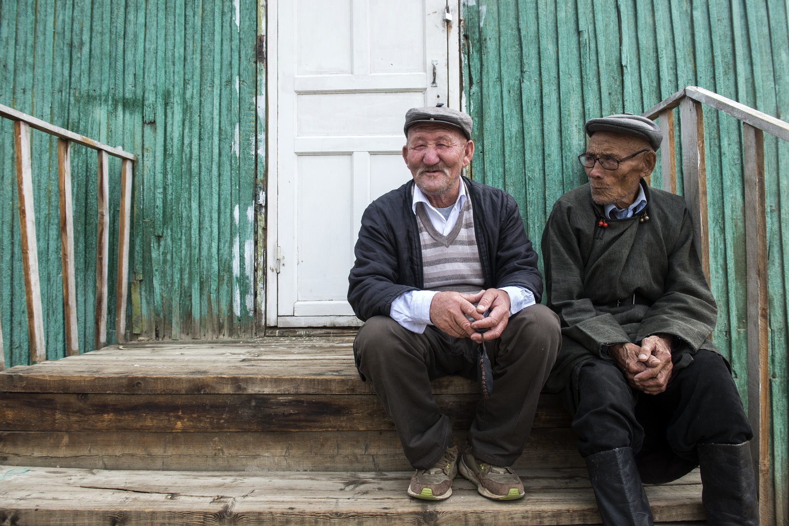 Listen, Smile, Pray, Fly - Mission Aviation Fellowship