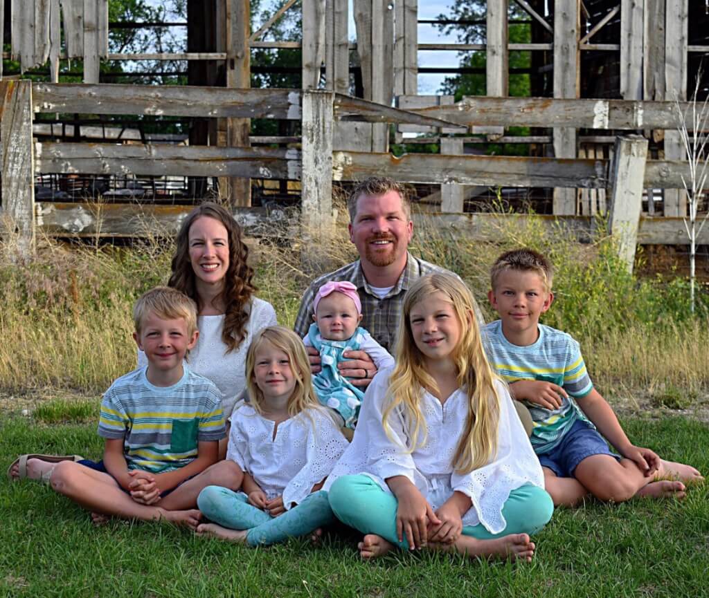 Ministry Spotlight: Peter & Miriam De Winkle - Mission Aviation Fellowship